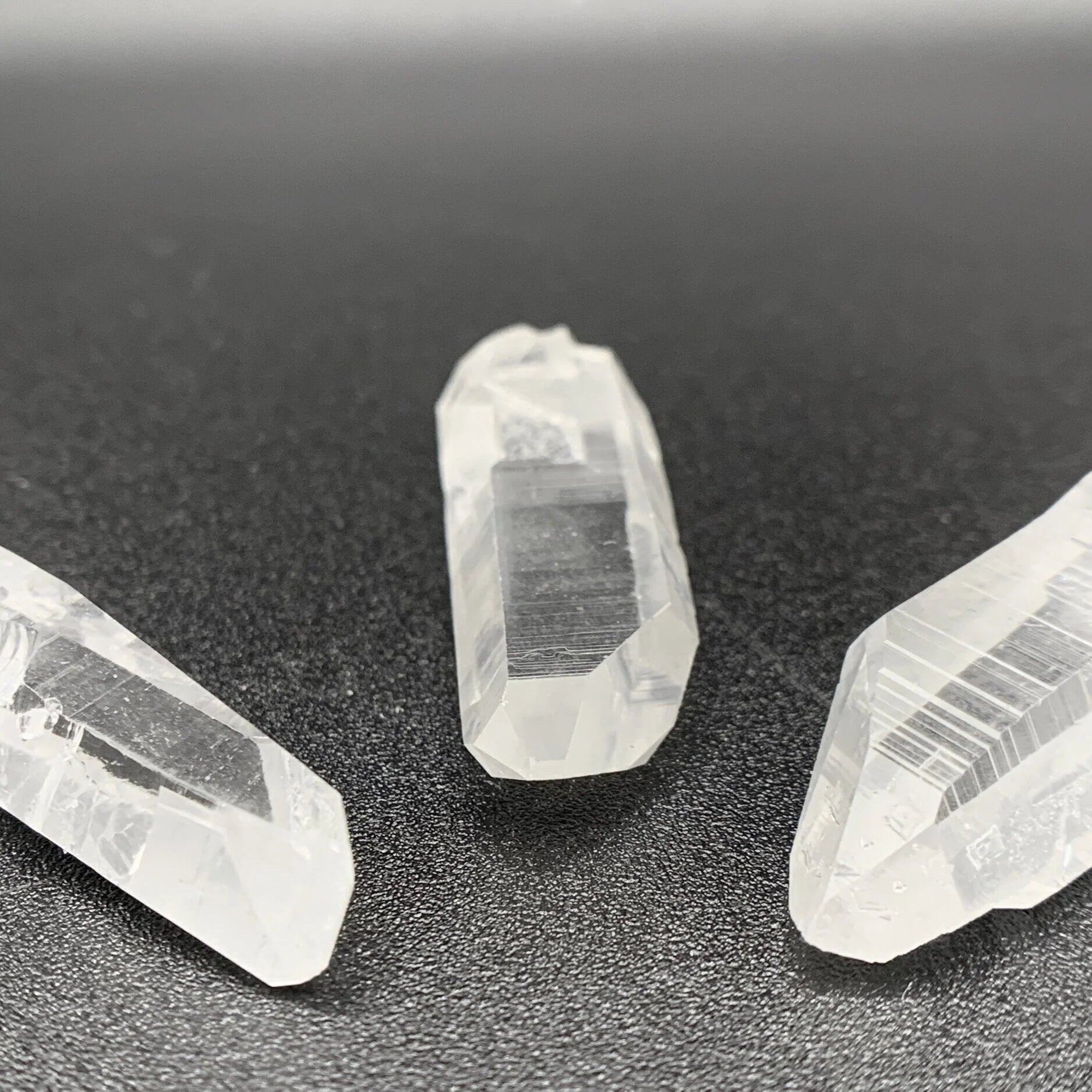 Harnessing the Power of Quartz: Amplify Energy and Clarity – Healing ...